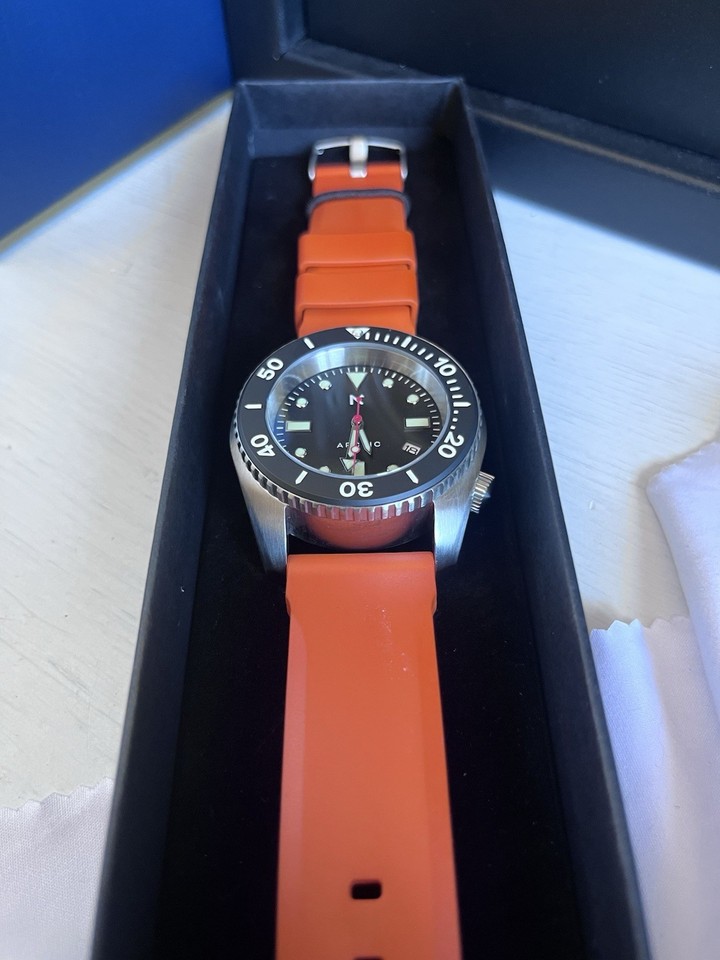 Rotate North Artic Edition Divers Watch. 500m Dive Watch. Brand New ...