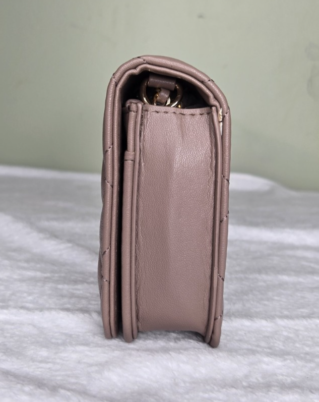 Bebe Stanley Crossbody Purse Taupe Gold Chain Strap New With Tags | eBay