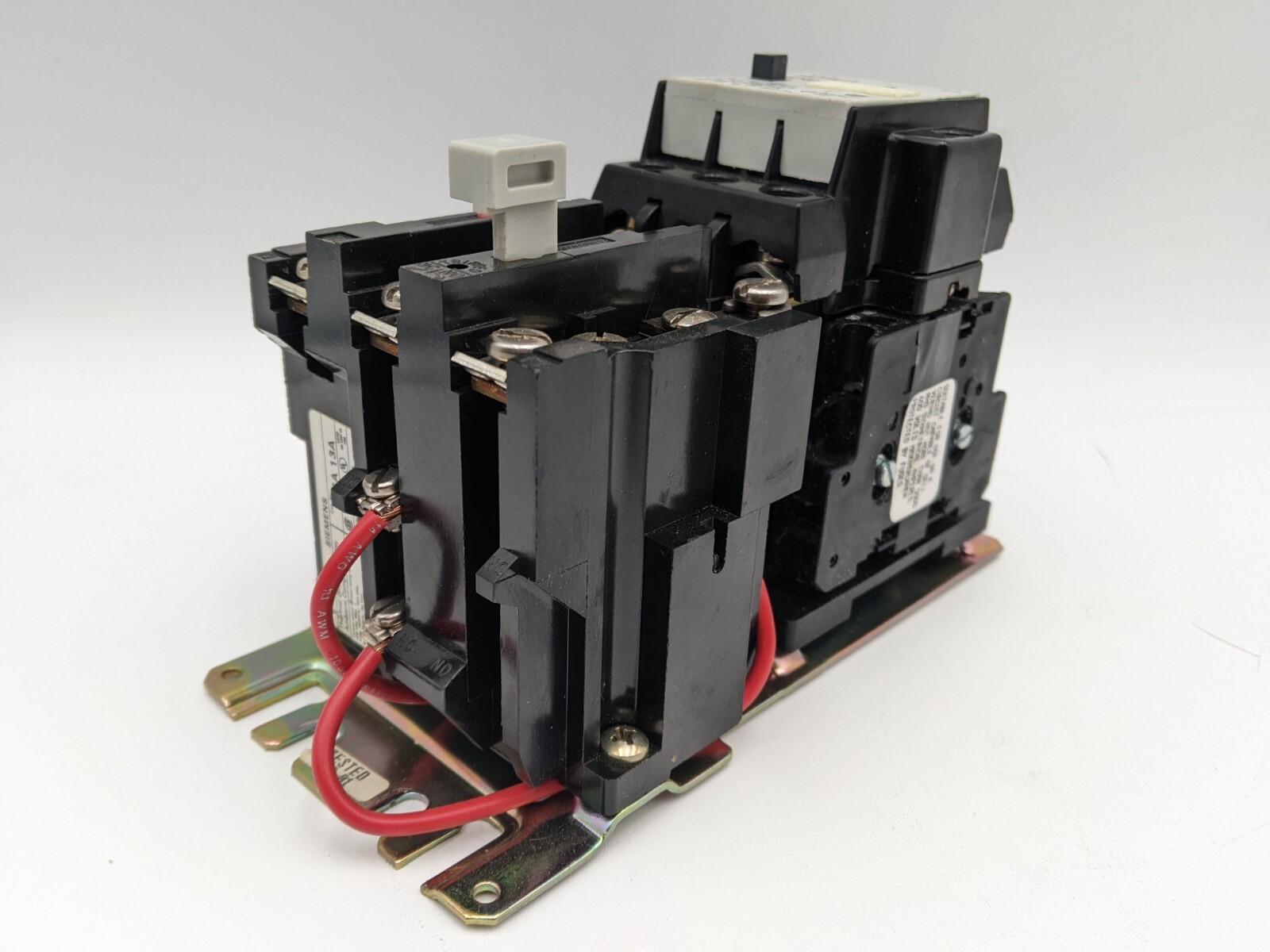 Siemens SXL CO NEMA Size-1 600 VAC 27 AMP 10 HP 3-PH 220/240 Volt Coil ...