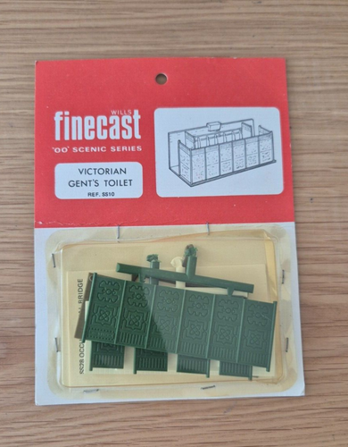 VINTAGE WILLS FINECAST PLASTIC OO GAUGE VICTORIAN GENTS TOILET #SS10 ...