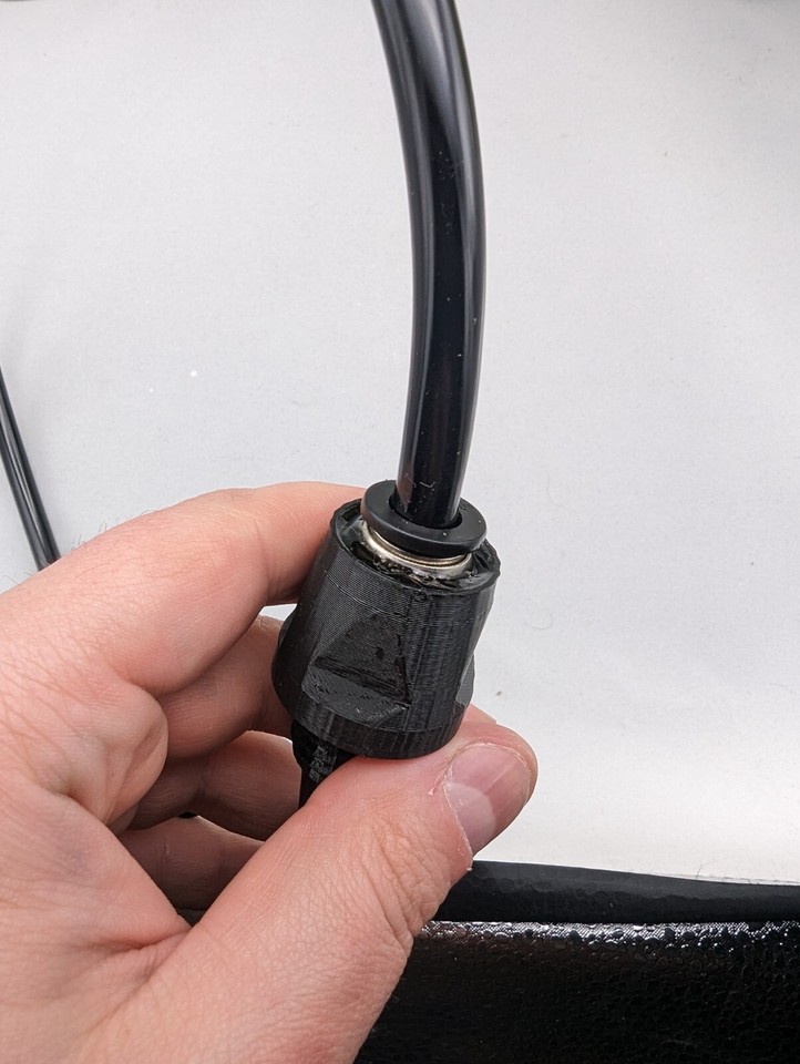 Fits John Deere 1025r, 1023e, 1026r, 2025r, & 2026r - Vented Front Axle ...