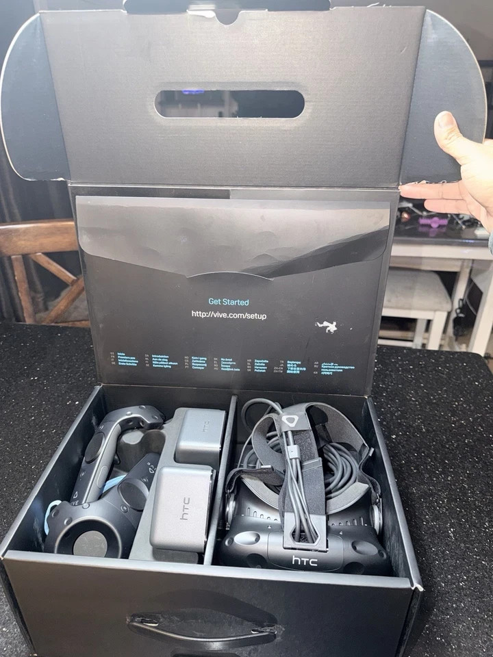 HTC Vive VR Headset Complete Set Full Kit System Virtual Reality ...