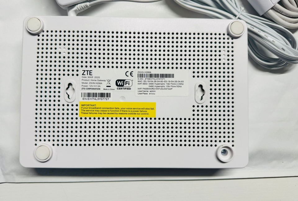 HYPEROPTIC ZTE Home Gateway 1gbps speed Router Fibre Modem - ZXHN H298A ...