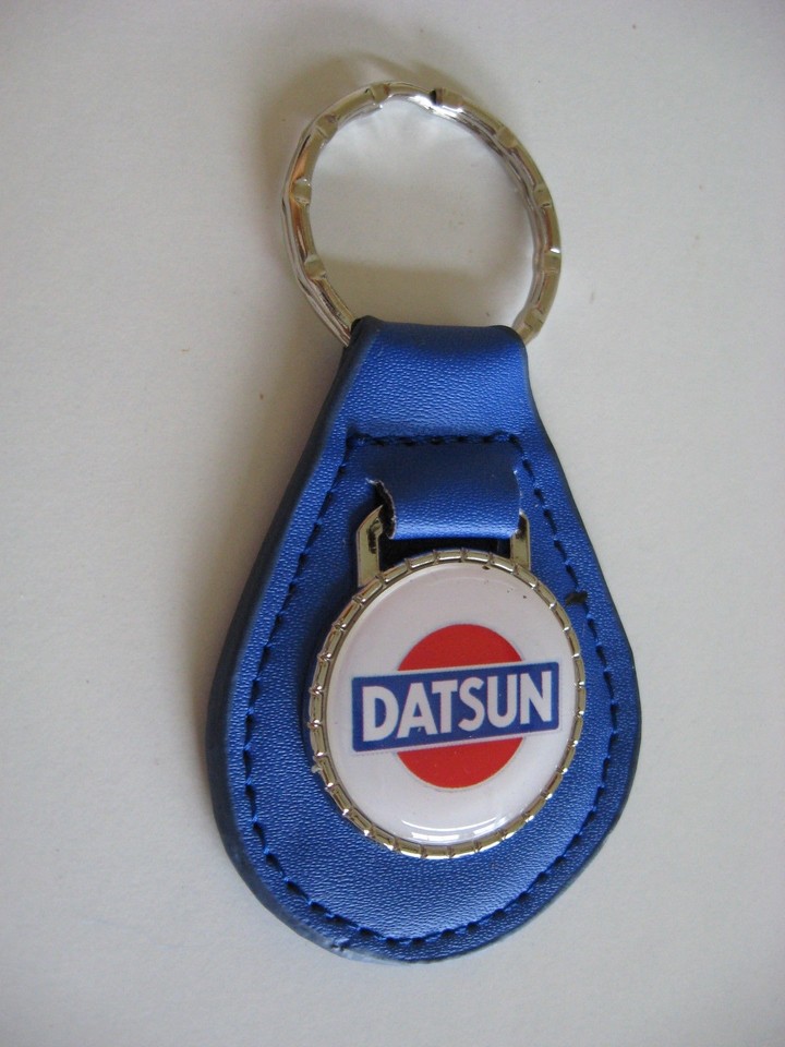 DATSUN 240Z 2801200 1800 2000 TRUCK CHERRY VIOLET LOGO KEYCHAIN KEYRING ...