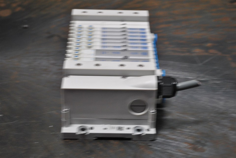 Festo Valve Block w/ (8) Valves 568656, 556838, 533343 | eBay