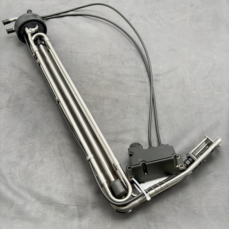 DEF Diesel Exhaust Fluid Tank Level Sensor 23539939 For Volvo MACK ...