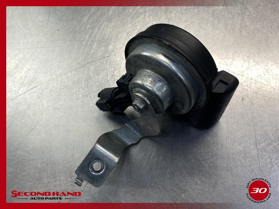 2012-2015 Mercedes-Benz C250 1.8L Low Note Pitch Honking Sound Horn ...