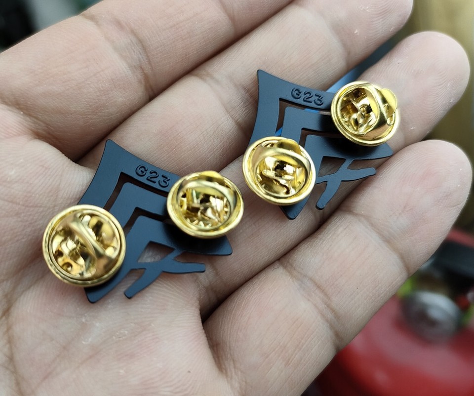 PAIR US USMC MARINE CORPS SERGEANT LAPEL INSIGNIA RANK METAL BADGE PIN ...