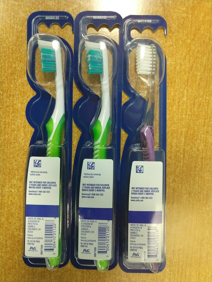 3 Pack: Oral-B Dual Action Vivid Whitening (2) & Ultra Soft ...