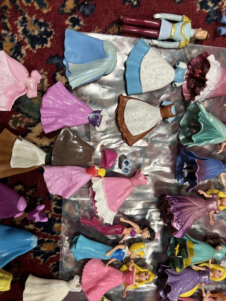 Disney Princess Magic Clip on Dresses & More, Lot of 30+ Princess ...