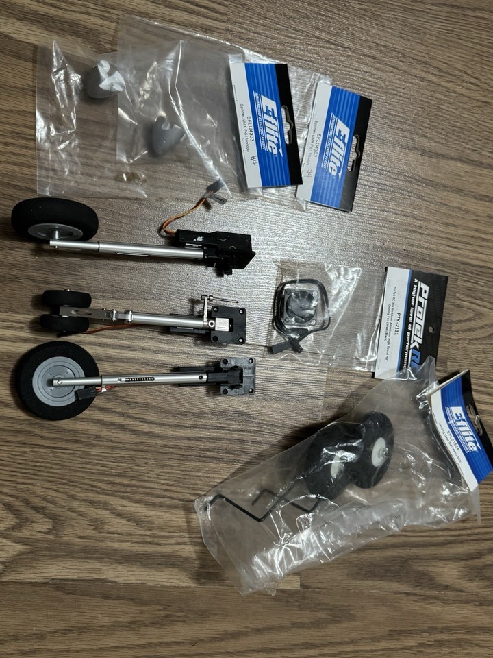 E-Flite Retract Gear Set for 80mm F-16 with Struts & Wheels LOT. | eBay