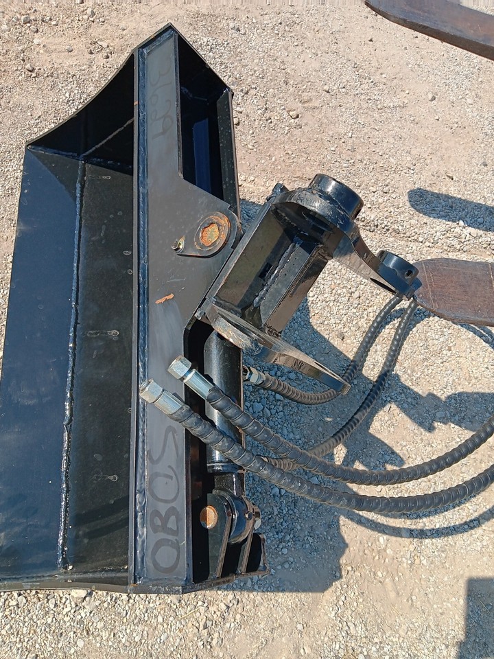 New Mini Excavator 32' Hyd Tilt Ditching Clean out Bucket ,40mm Pin ...