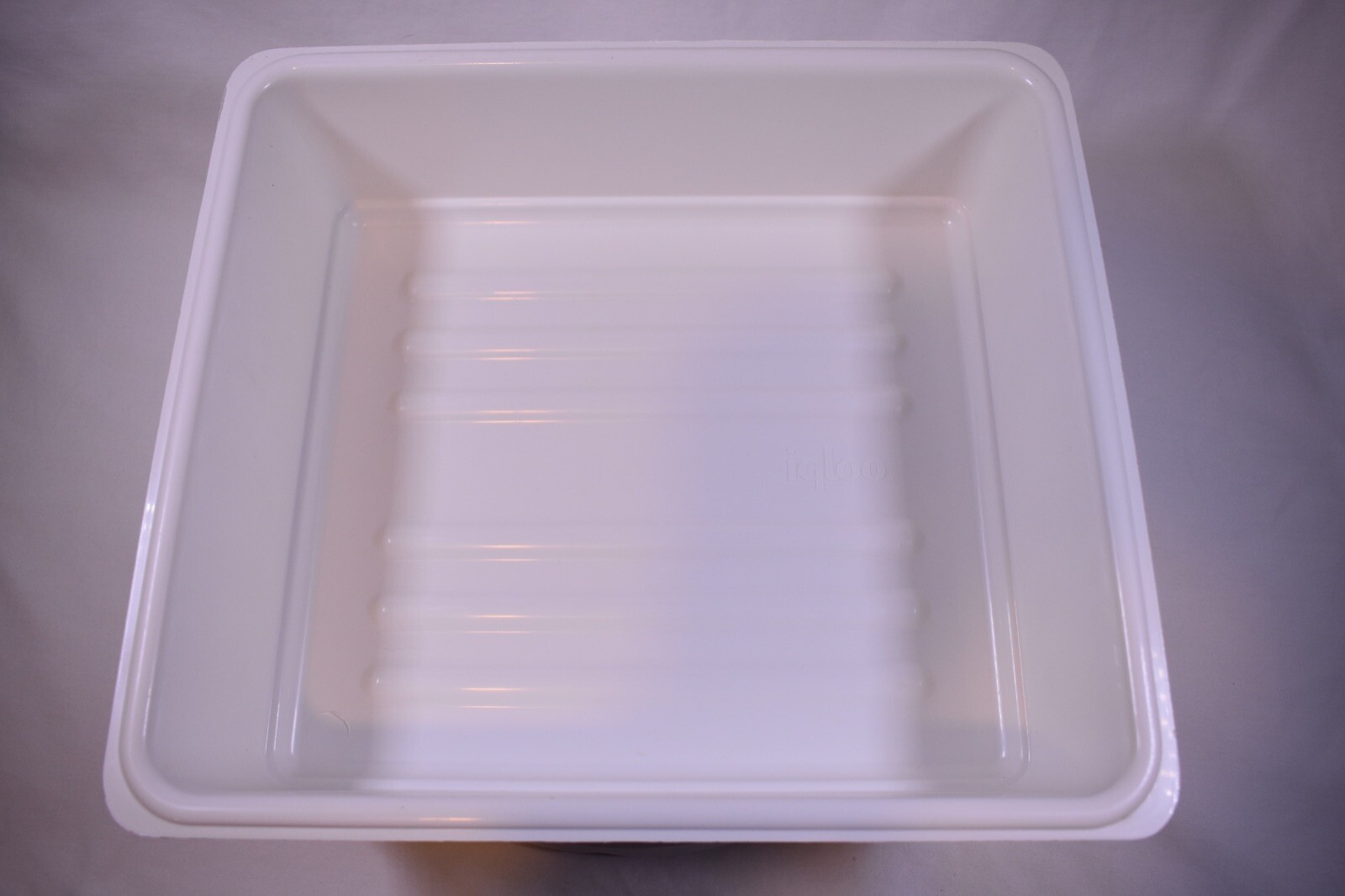 RARE GENUINE IGLOO COOLER FOOD TRAY Approx 10 X 11.25 Clean On Inside ...