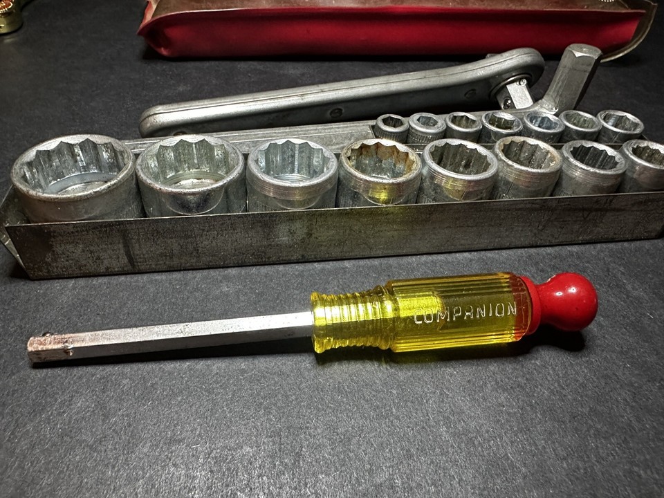 Vintage SEARS Companion 21 PIECE 1/4 and 1/2 HEXAGONAL SOCKET SET SAE ...