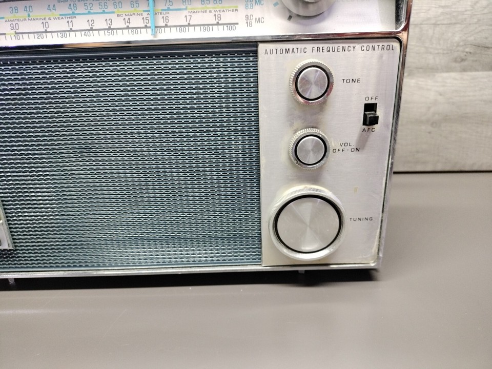 Zenith Solid State FM/AM Multiband Radio Royal 94 inter-oceanic ...