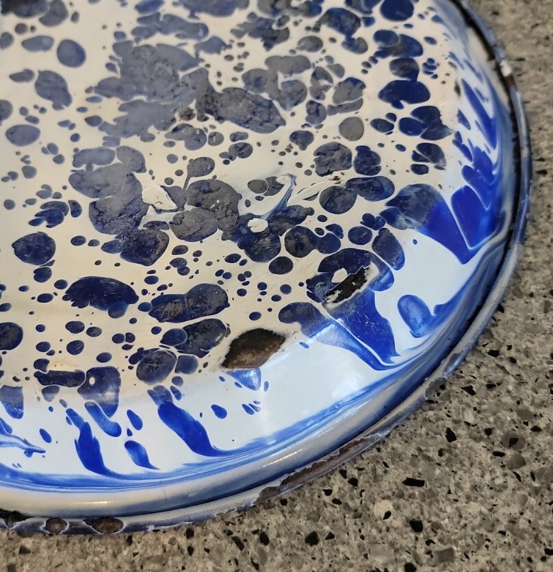 ANTIQUE Cobalt Blue & White Swirl Graniteware Enamel Pie pan plate | eBay