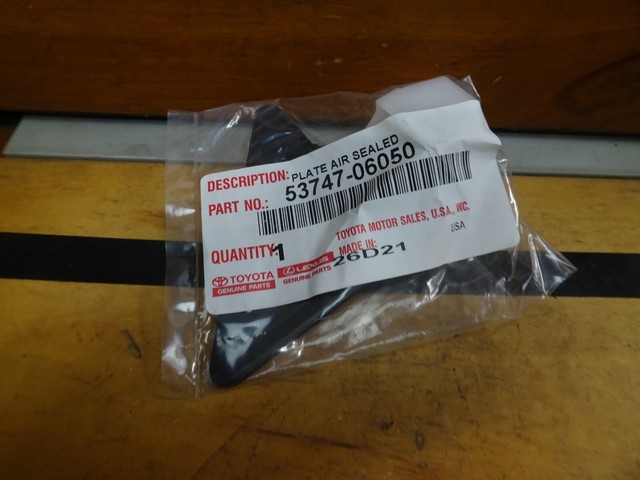 Toyota OEM 13-15 Avalon Fender-apron Assembly Plate Right 5374706050 ...