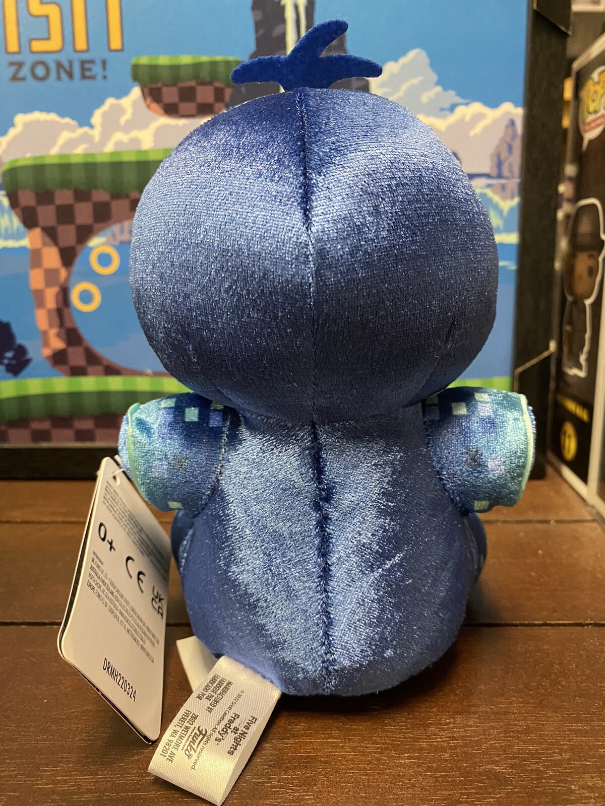 Funko FNAF Five Nights At Freddy’s High Score Chica Plush Hot Topic ...