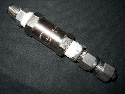 Used Eaton Carol Stream 3/8" FNPT Dole Flow Control Valve, 1.0 GPM ...