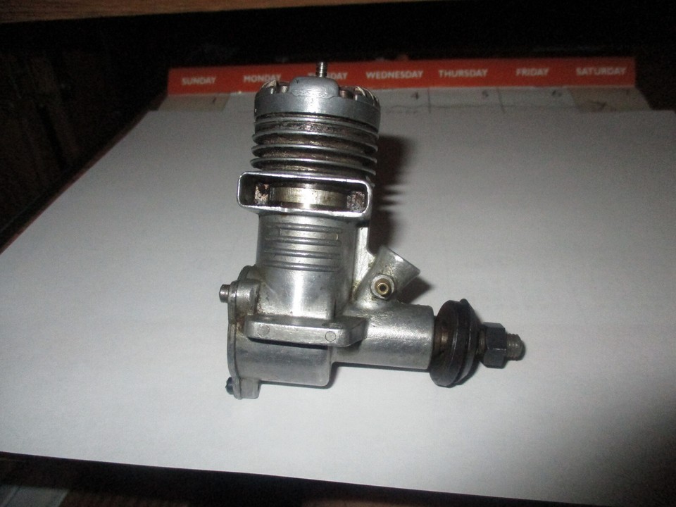 Very clean original Fox .35 model airplane engine with good compression ...