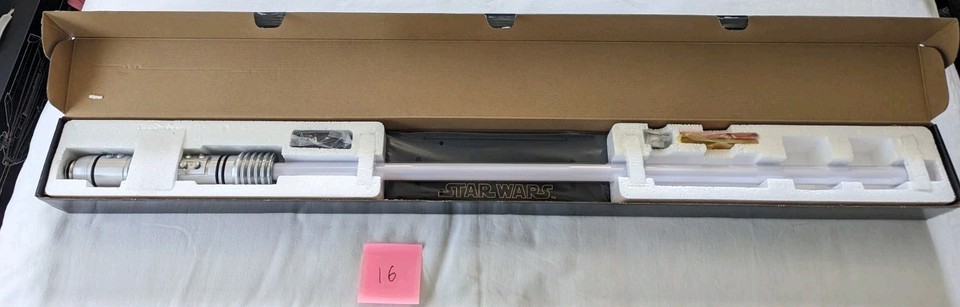 Kit Fisto Lightsaber Star Wars Black Series Force FX 1:1 Scale Green ...