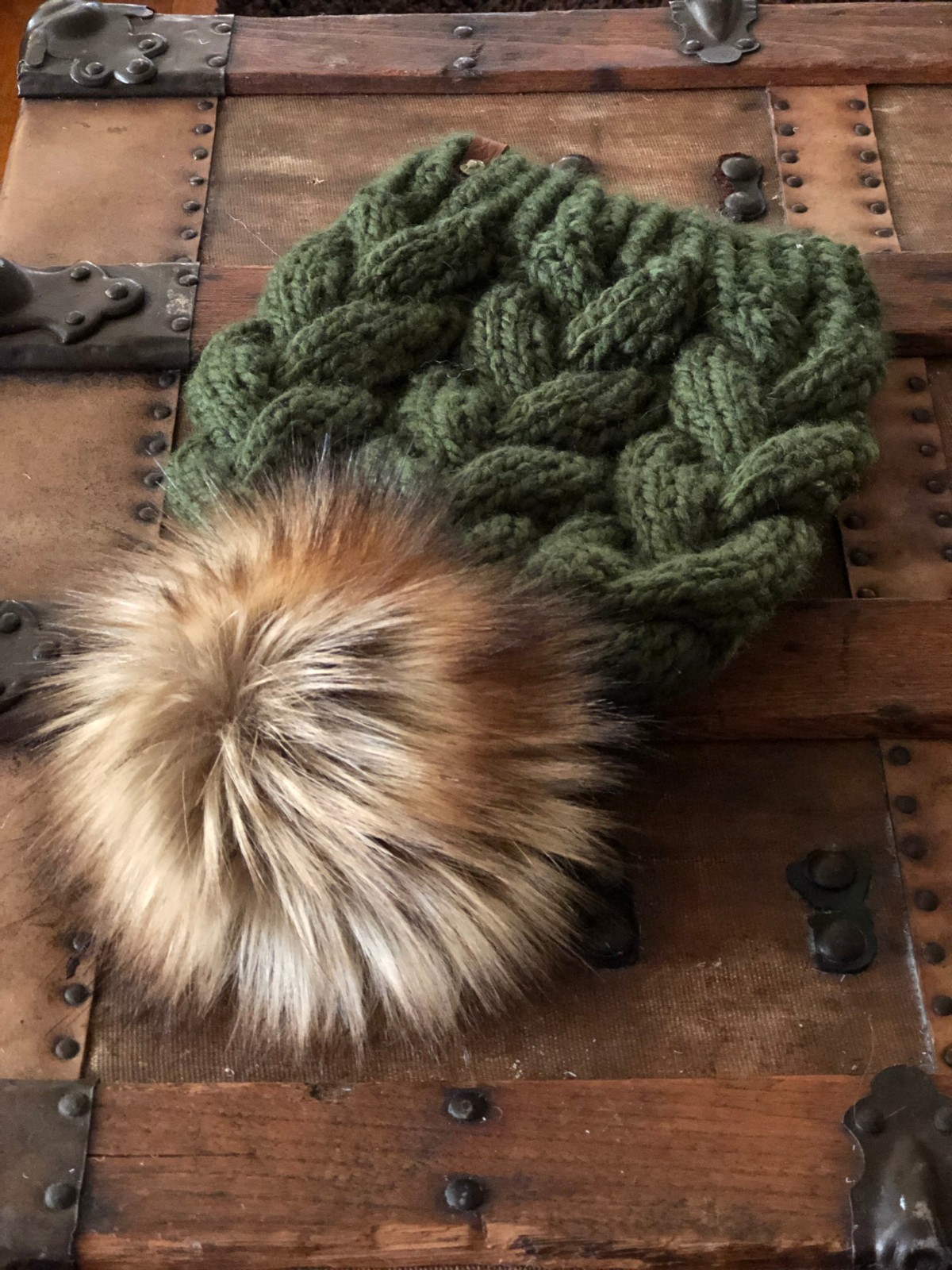 Faux Fur Pom Poms Black Jackal Minx Siberian Fox Wolf Pink for Hats | eBay