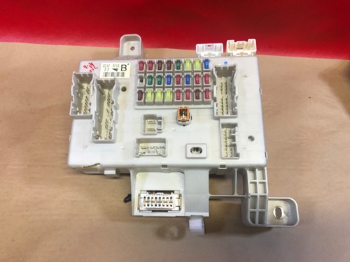 2003-2009 LEXUS GX470 INTERIOR CABIN UNDER DASH FUSE RELAY BOX OEM | eBay