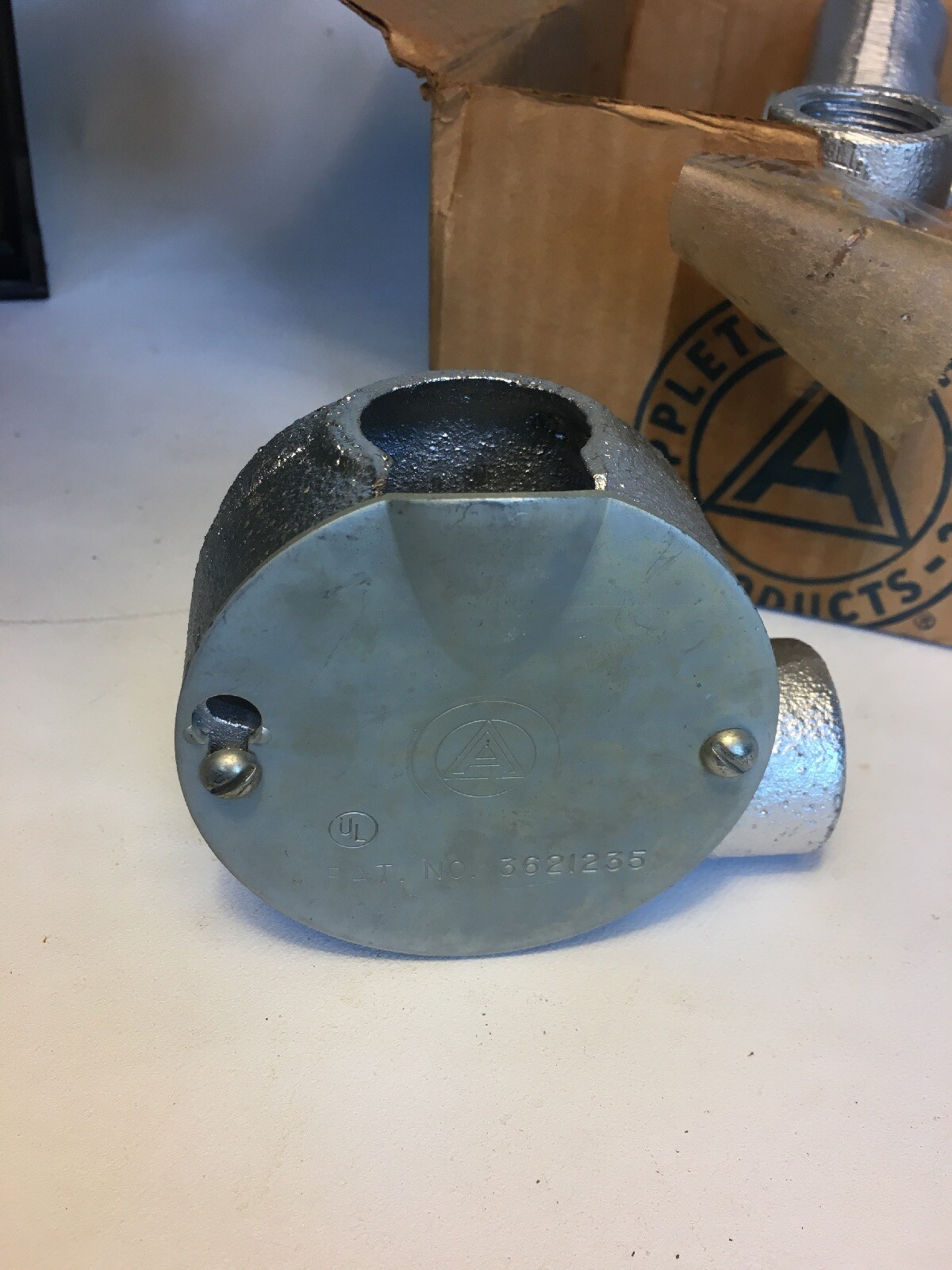 BOX OF 5 QTY APPLETON ALL-75 3/4" FIXTURE HANGER UNILETS NEW IN BOX ...