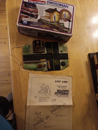 vintage 1980s HO Scale train Buildings For parts Mixed Lot | eBay