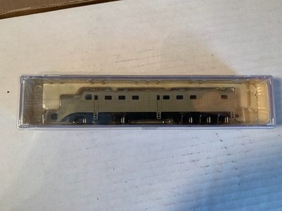 Life-Like N Scale 7757 Undecorated DL-109 Diesel Locomotive | eBay