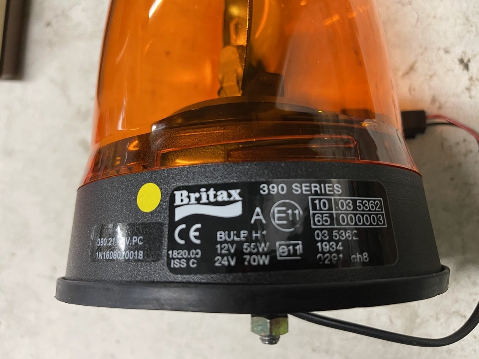 Britax 390 Series Rotating Flashing Amber Beacon | eBay