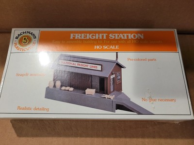 BACHMANN FREIGHT STATION, NEW IN BOX, HO SCALE | eBay