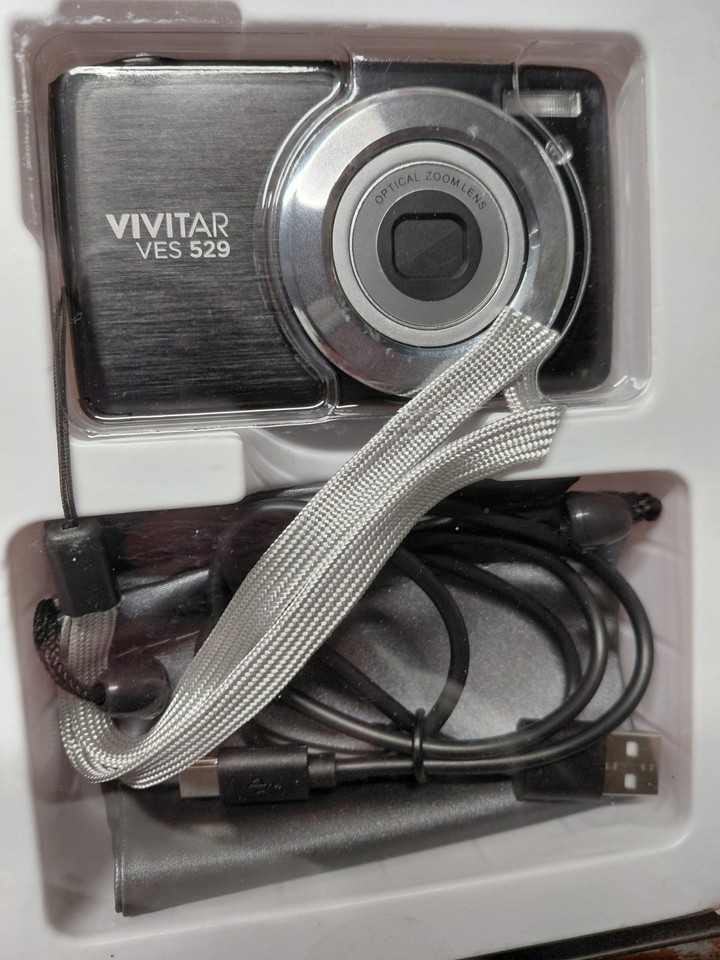 Vivitar 16mp Optical Lens Digital Camera - Black ves529. FREE SHIPPING ...