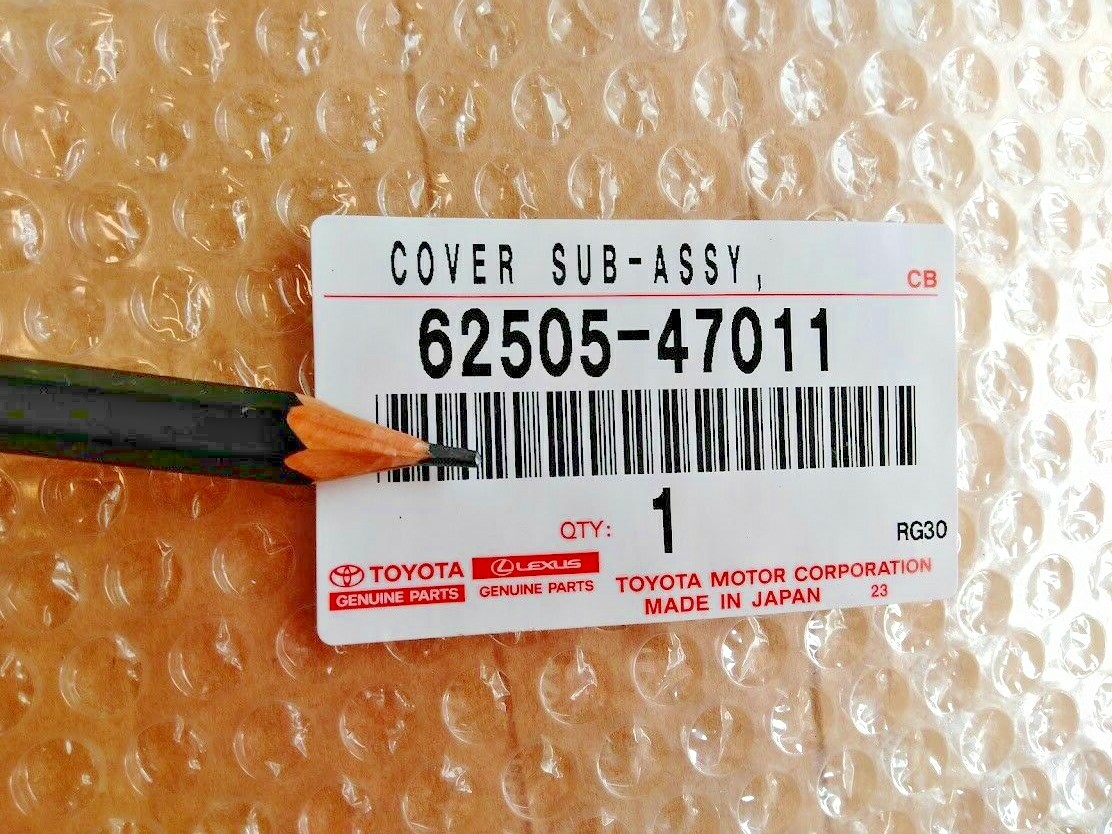 Toyota Genuine OEM 62505-47012 62506-47012 Rear Quarter Molding Set LH ...