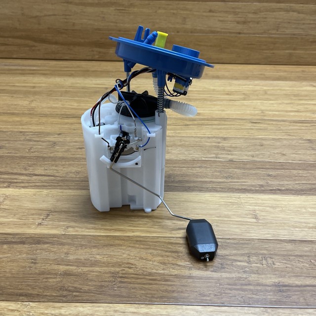 OEM Fuel Pump for Jetta ASSY Lifetime 5QM919051 for sale online | eBay