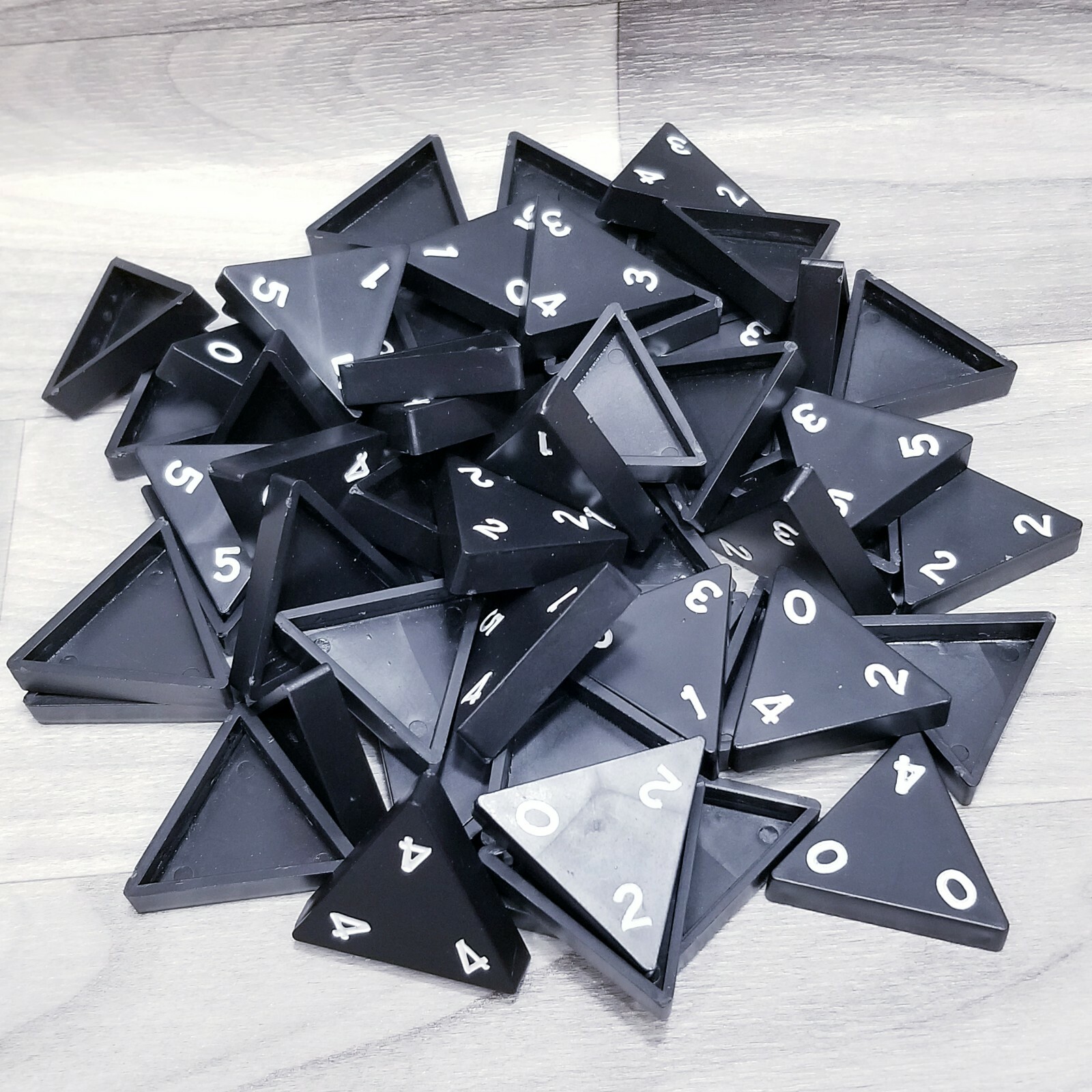 HE] Vintage Triominoes by Pressman, Tri Ominos The Triangle Dominoes ...