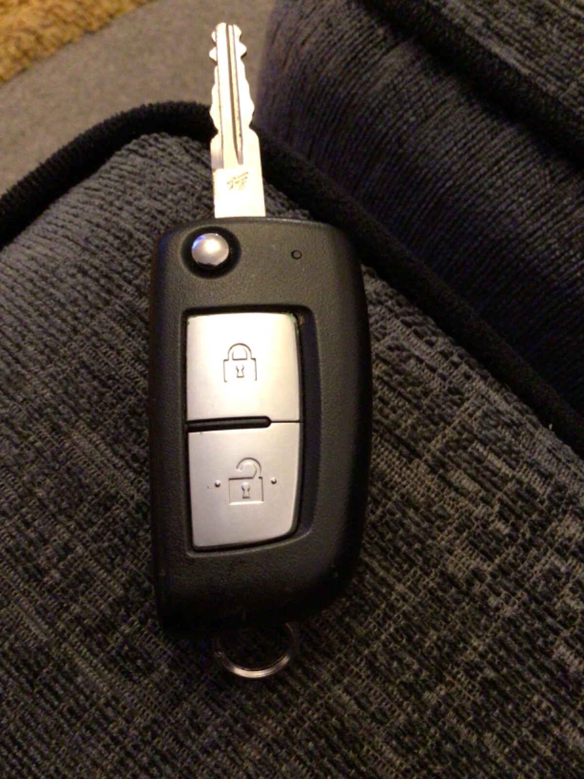 Nissan 2 BUTTON flip REMOTE CAR KEY FOB | eBay UK