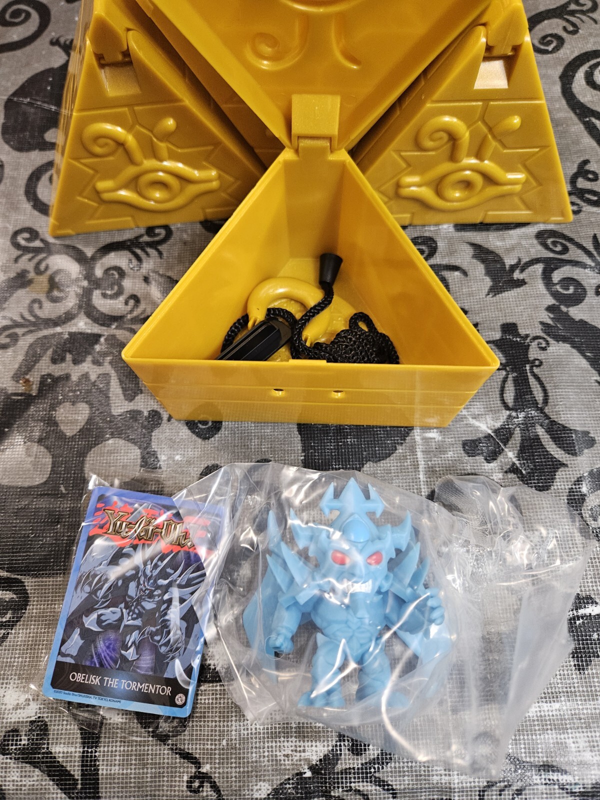 Yu-Gi-Oh! Mini Figure Millenium Puzzle Mystery - Obelisk The Tornentor ...