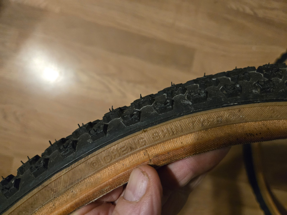 NOS OLD SCHOOL CHENG SHIN COMP III TYRE BMX TIRES 24X1.75 GUMWALL ...