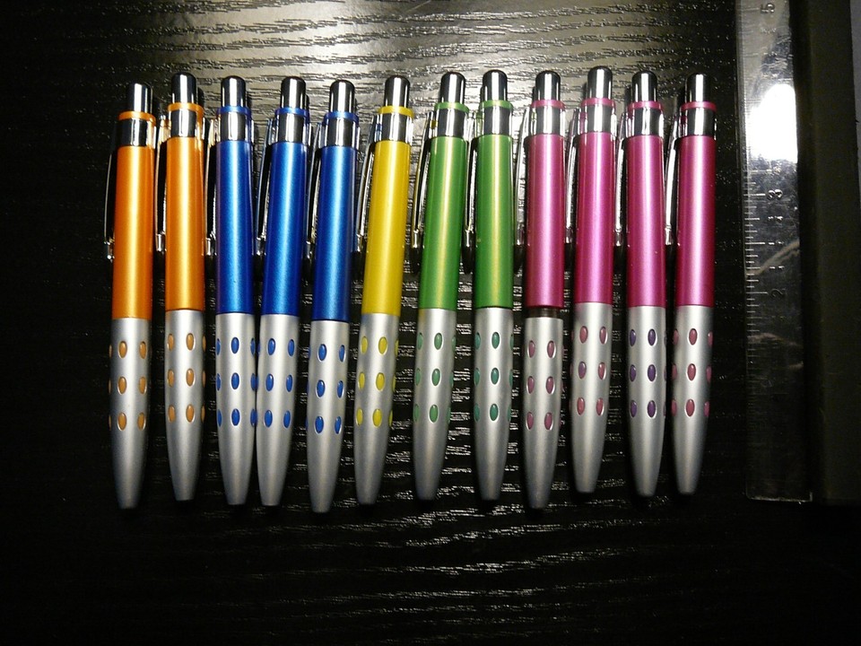 12 Staples Xeno MINI 4" Ballpoint Retractable Pens - NOS but ink is ...