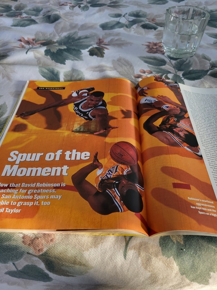 SPORTS ILLUSTRATED MARCH 7, 1994 NBA DAVID ROBINSON MR. MVP FRONT COVER ...