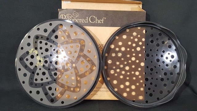 Pampered Chef Black Silicone Microwave Potato Chip Maker Set Of 2