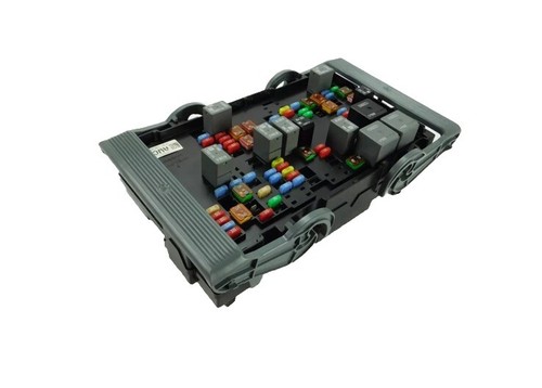 Fuse Box Relay Junction Block 22798217 OEM Cadillac Chevrolet GMC 2010 ...
