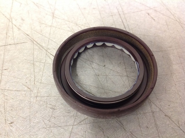 Genuine Toyota Transfer Case Output Shaft Seal 90311-34021 for sale ...