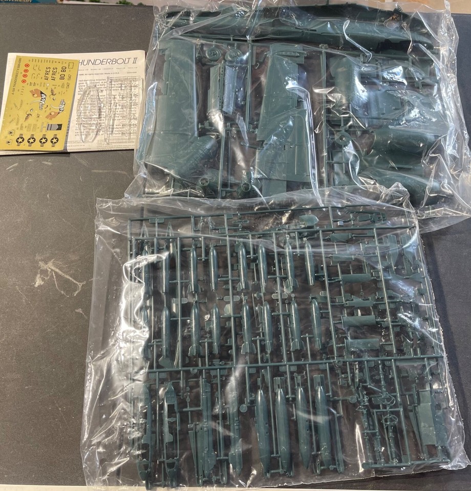 Monogram A-10 Thunderbolt II 5505 1/48 NIB Model Kit ‘Sullys Hobbies’ | eBay