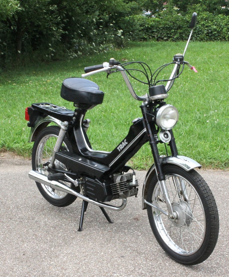 Vtg 1982 TRAC Eagle I STD 49cc 50cc Moped **RUNS but LEAKS GAS ...