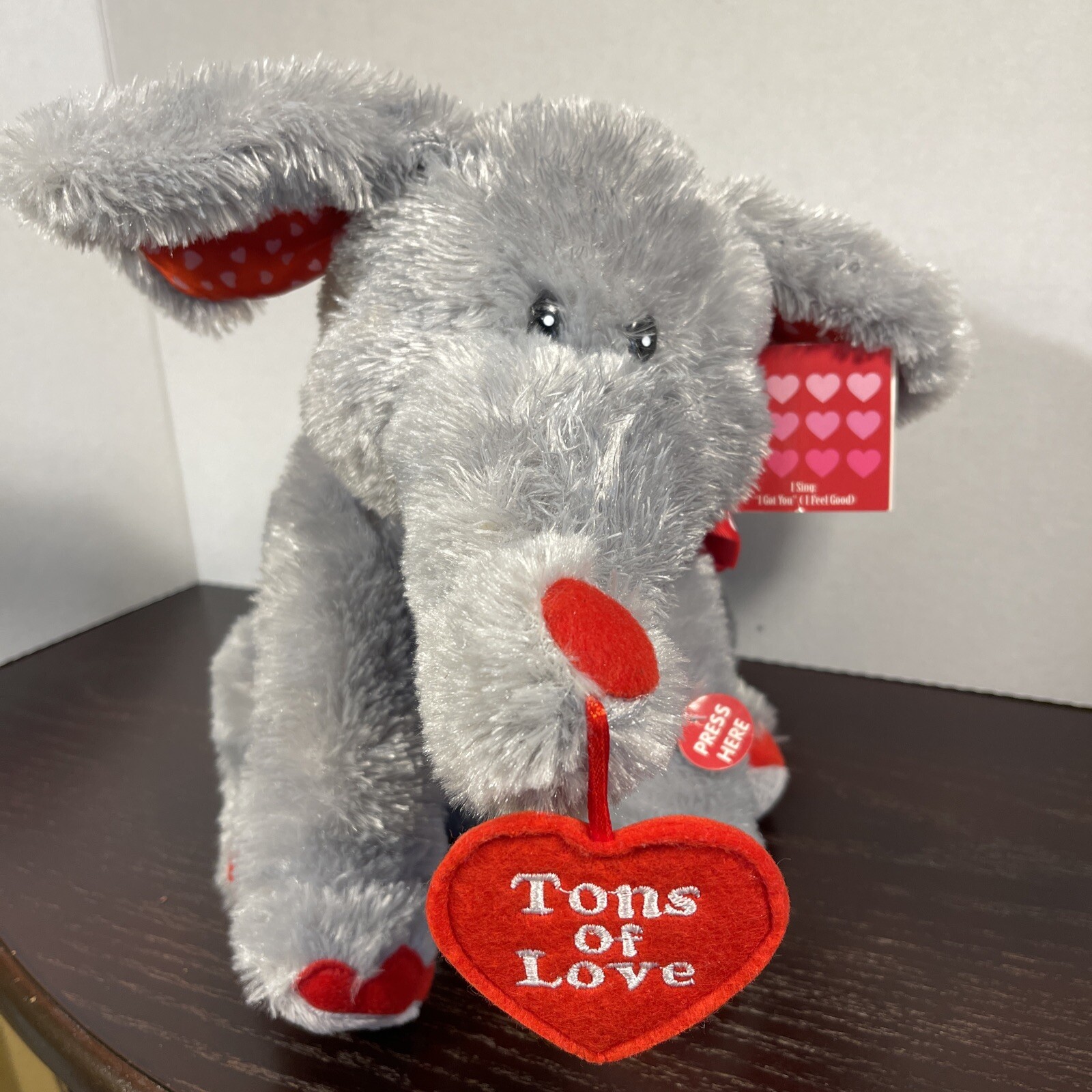 Sound N Light animatronics Elephant Sings I Got You (I Feel Good ...