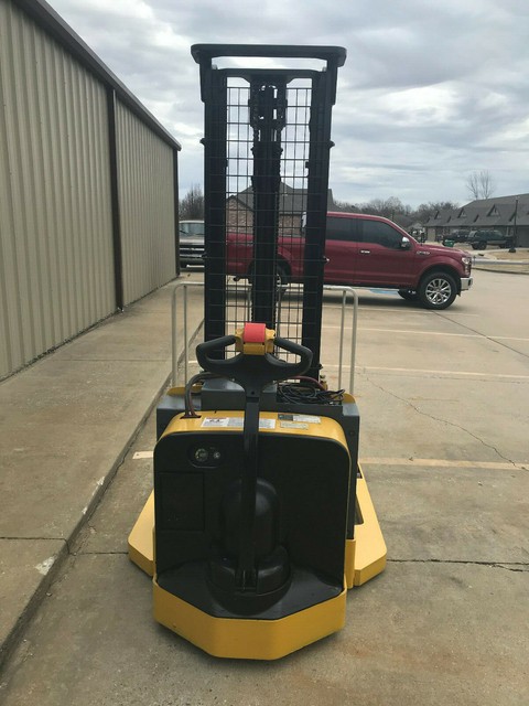 Yale Msw040 2000lbs Walk Behind Forklift Walkie Straddle Stacker 130 ...