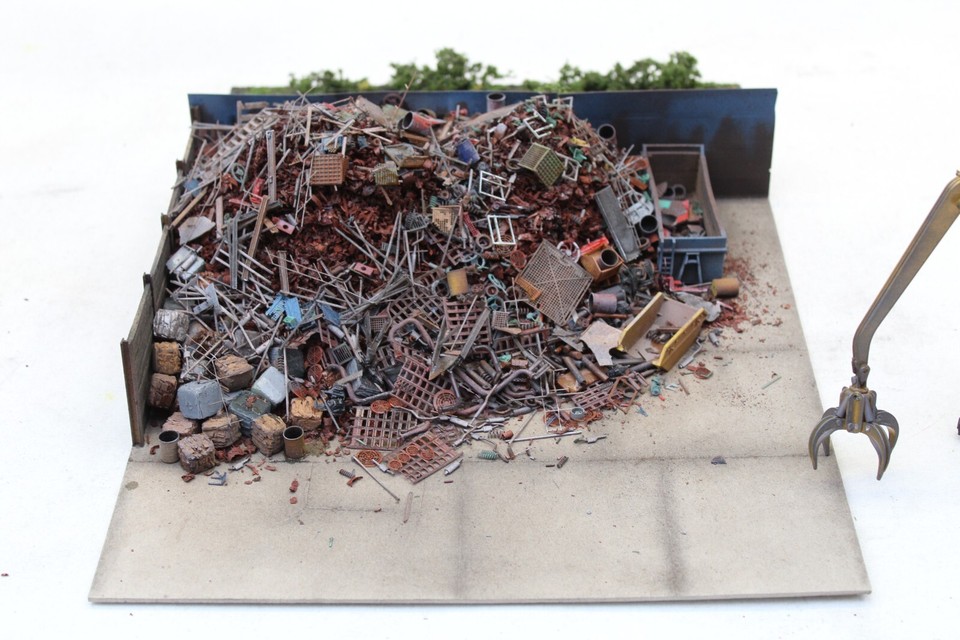 ULTIMATE SCRAP! Model Scrapyard Metal OO Gauge Scenery Wagon Loads ...
