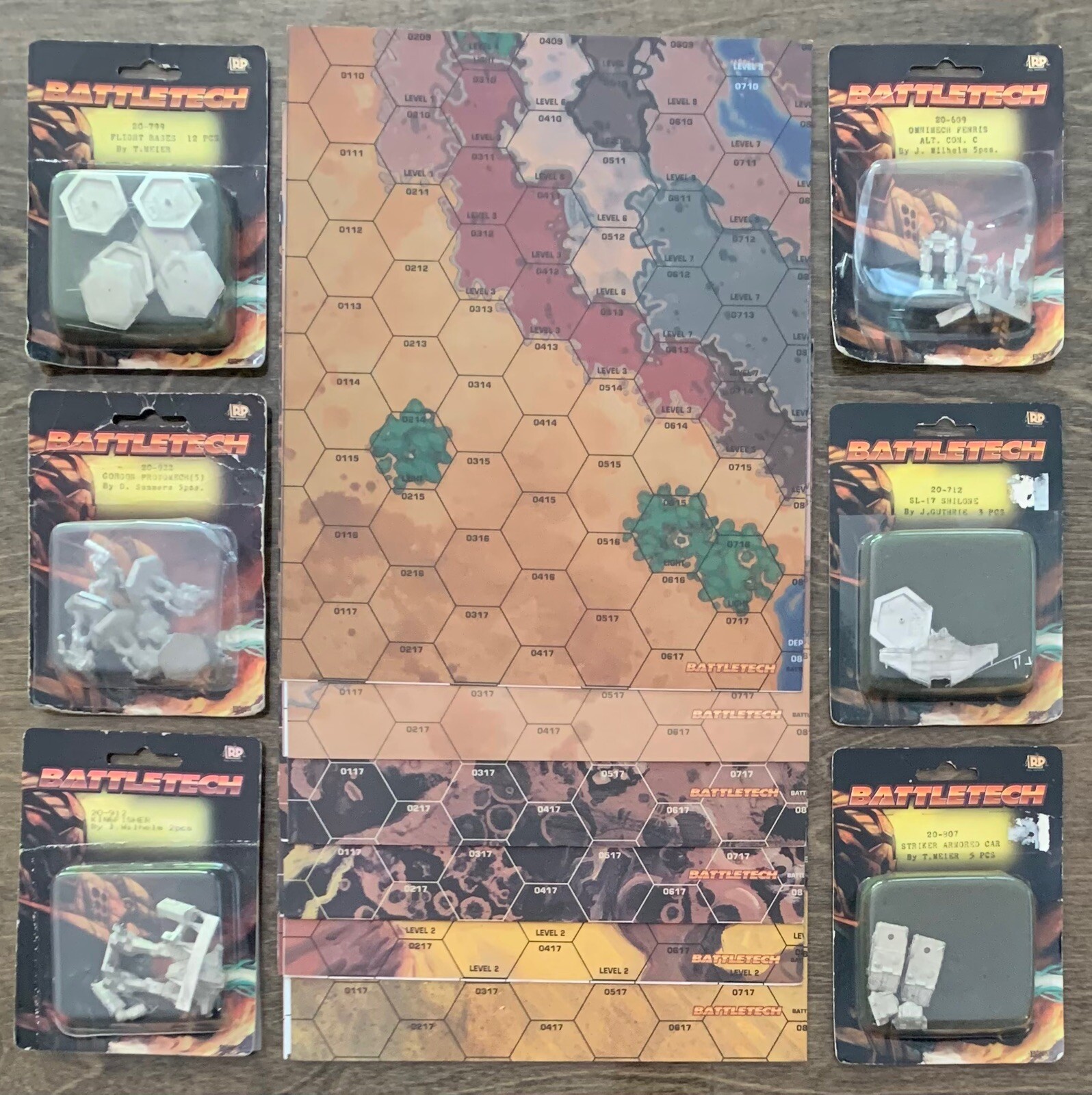 Battletech blisterpack (5) mechs +(1) flt bases RPE +(6) foldout maps ...